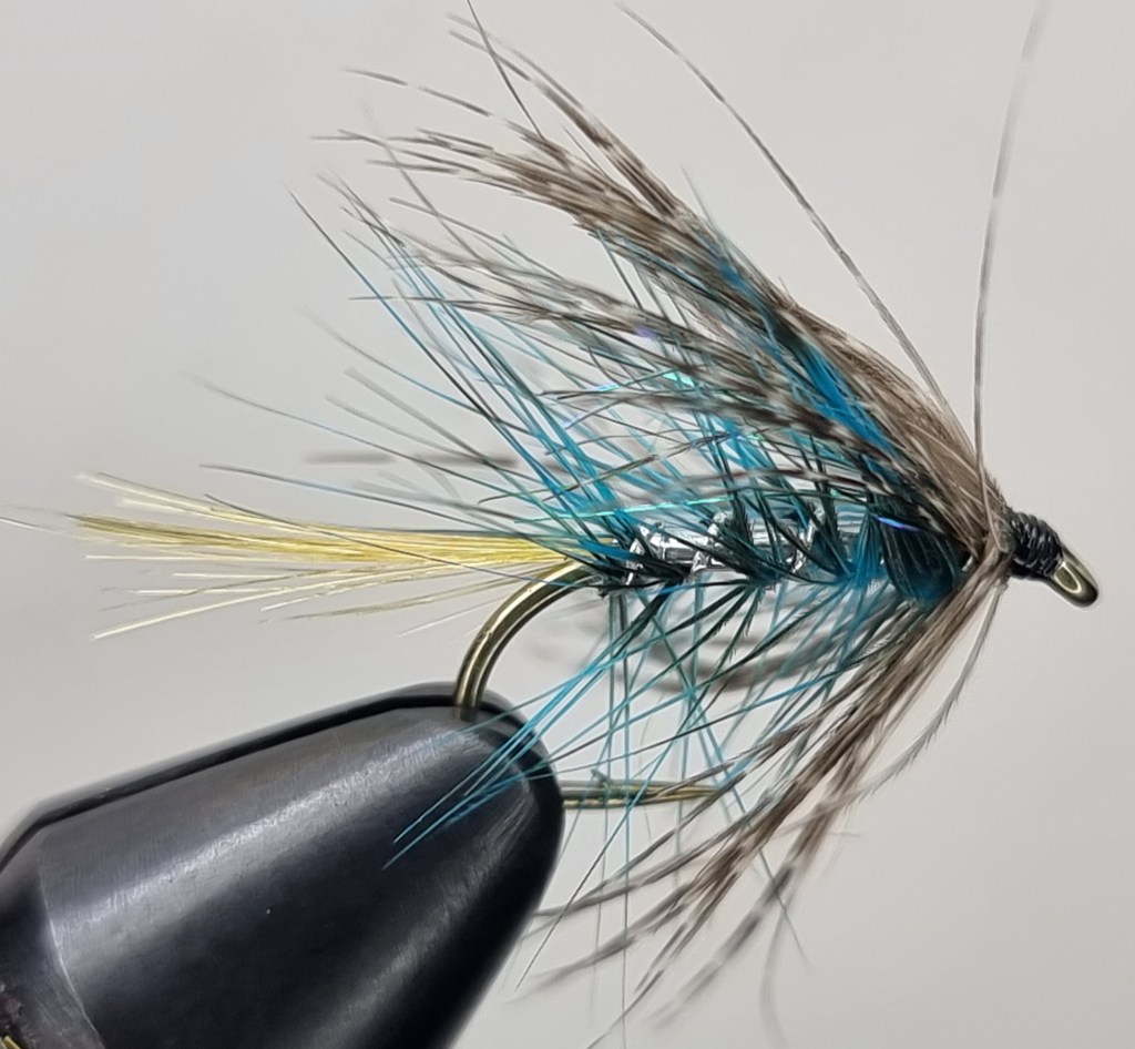 Silver Blue Bumble – Claretbumbler
